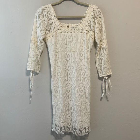 Solitaire | Dresses | Vintage Solitaire Lace Sheer Sleeve Mini Dress ...
